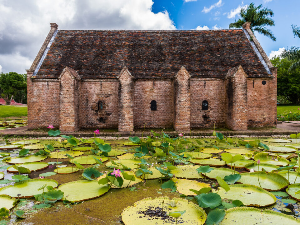 Best Things To Do in Suriname. [Ultimate] Travel Guide, Tips & Attractions.